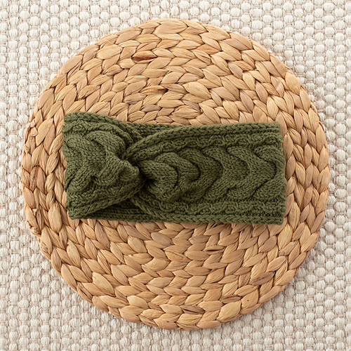 Ravelry: Lush Greenery Headband pattern by Celeste Knitwear