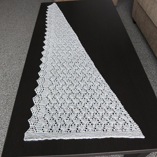 Ravelry: Kikyo Shawlette pattern by Mari Tobita