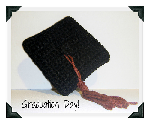 Ravelry: Crocheted Graduation Cap pattern by Abigail Gonzalez