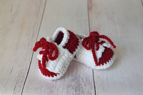 Ravelry: Little Sports Saddles pattern by Elizabeth Alan