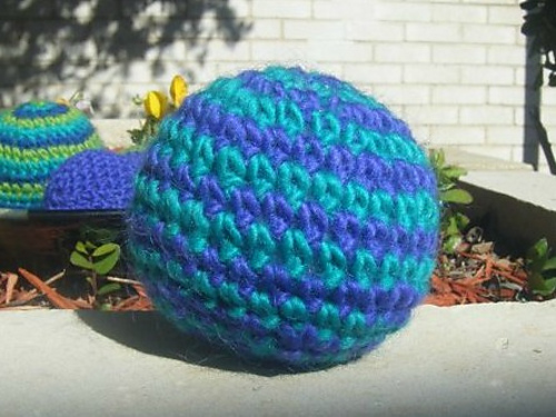 Ravelry: Spin Balls pattern by Abigail Gonzalez