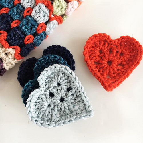 Ravelry: Baby Grannie Hearts & Itty Bitty Hearts pattern by Sandra Paul