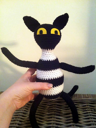 Ravelry: Mog the Cat (from Meg and Mog cartoon) pattern by Lottie's ...