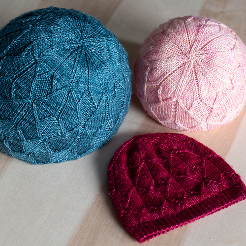 Ravelry: Sérac Hat pattern by Chicory Sticks