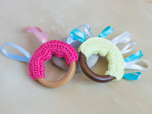 Ravelry: Simple Baby Teething Ring pattern by Carmen Rosemann