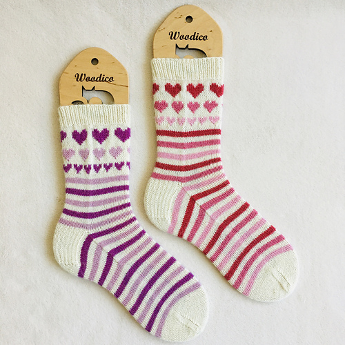 Ravelry: Silly love socks pattern by Sandrine Vos