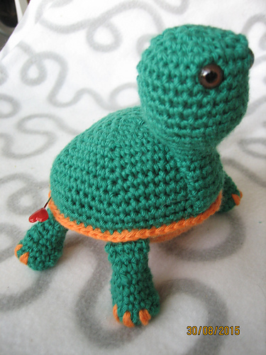 Ravelry: Bag Buddy Sköldis Shellie pattern by Made By Chippzan