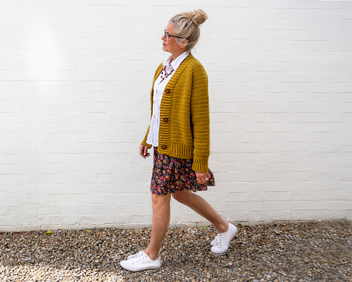 Ravelry: V Neck Cardigan pattern by Choosy Stuff