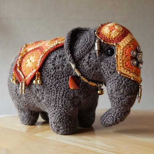 Ravelry: Loxodonta & Elephas the african flower elephants pattern by ...
