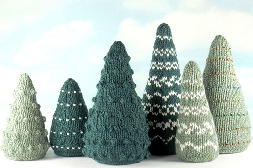 Ravelry: Winter Fir Trees pattern by Chris de Longpré
