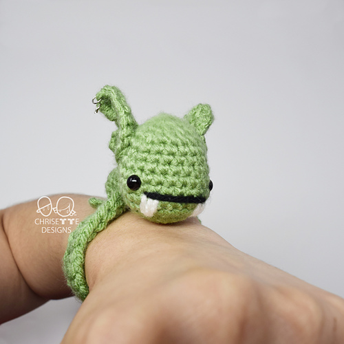 Ravelry: Bat Bracelet Batlet pattern by Chrisette Designs