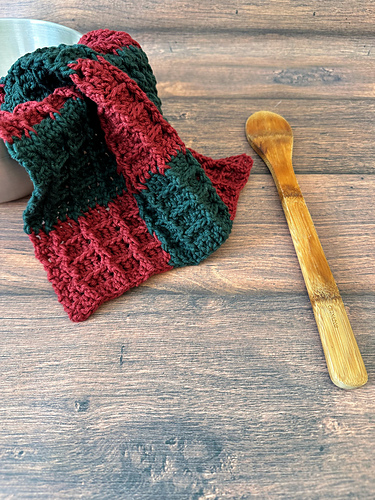 Ravelry: Plaid Waffle Dishcloth pattern by Crystal Marin