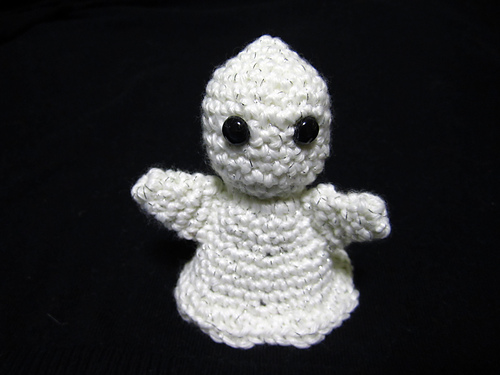 Ravelry: Halloween Amigurumi Ghost pattern by Chromo Crochet