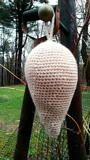 Ravelry: Decoy Hornet-Wasp Nest pattern by Sandra Nguyen