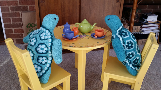 Ravelry: CindyEggleston's Teal for Two (A Turtle Tea Party)