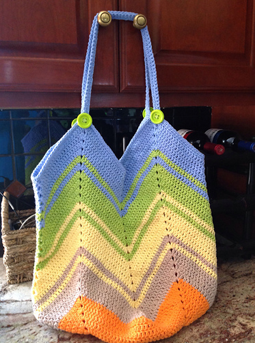 Ravelry: Solid Granny Square Bottom Bag pattern by Crochet with Clare