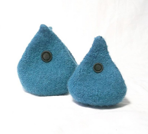 Ravelry: Felt Teardrop Pouch 2 sizes pattern by Claire Fairall Designs