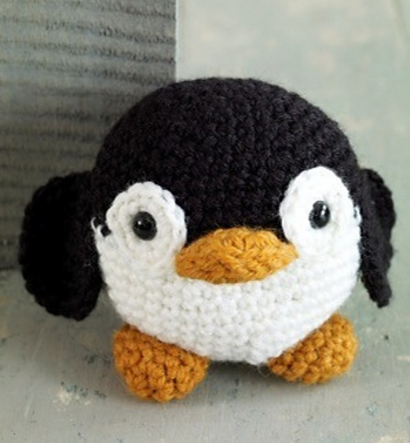 Ravelry: Amigurumi Penguin pattern by Lion Brand Yarn