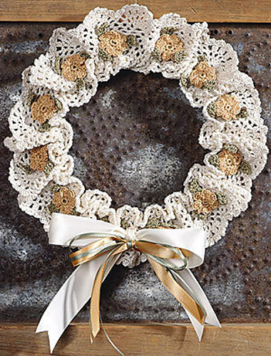 Ravelry: Floral Mesh Wreath pattern by Anne Halliday