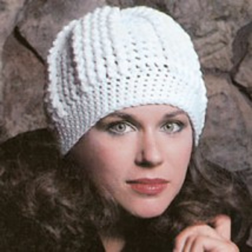 Ravelry: Cluster Stitch Cloche pattern by Grace Burrell