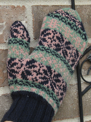 Ravelry: Fair Isle Sticky Mittens pattern by Gretchen Frederick and ...