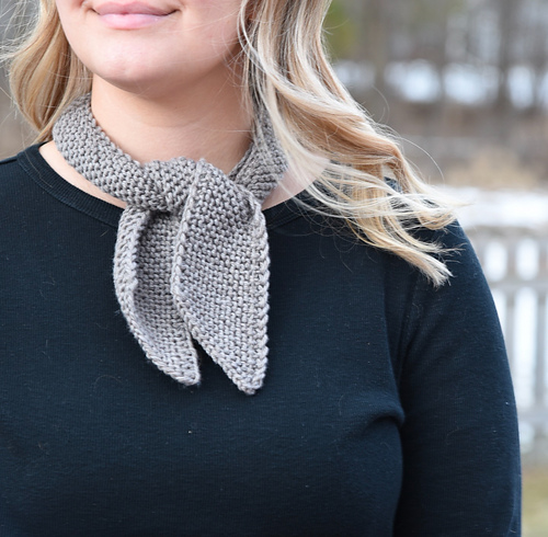 Ravelry: Marlowe Mini Neck Scarf pattern by Kathy Hammerton