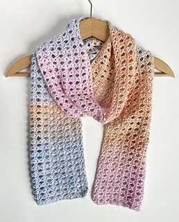 Ravelry: Summer Sunset Scarf pattern by Lana T