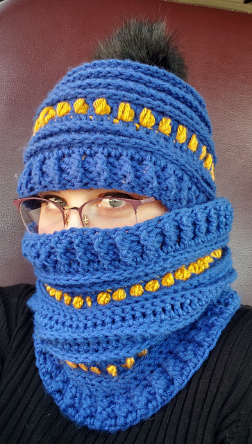 Ravelry: Kayla's Cowl pattern by Kayla Penrose