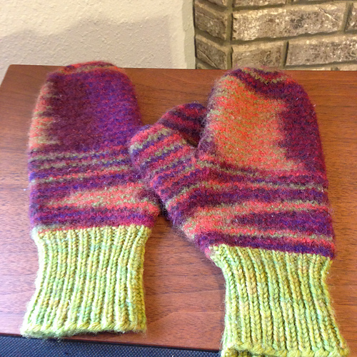 Ravelry: Snow Day Mittens pattern by Melissa Metzbower