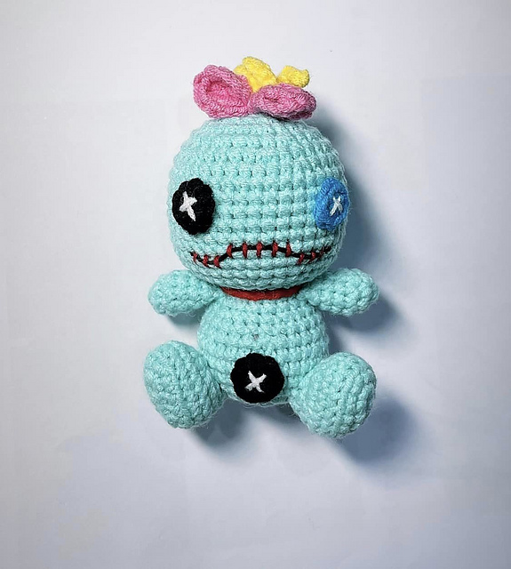 Ravelry: Mini Scrump Keychain pattern by Lan Tran