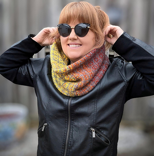 Ravelry: The Chiefest Calamity Cowl pattern by Nicole Larkin-York