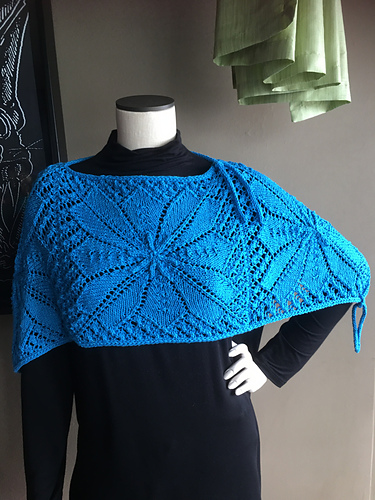 Ravelry: Magical Two Way Capelet pattern by Nicky Epstein