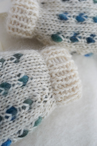 Ravelry: Thrummed Mittens pattern by Nikki Van De Car