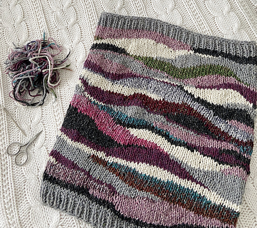 Ravelry: Sand Art Cowl pattern by KD GECKO KNITS