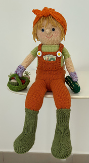 Ravelry: Daisy the gardener pattern by Alison Davis