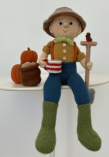 Ravelry: Monty on the allotment pattern by Alison Davis