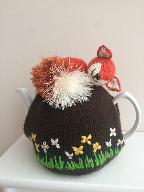 Ravelry: Fox tea cosy pattern by Alison Davis