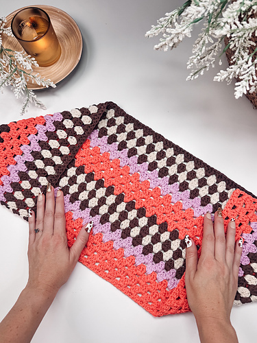 Ravelry: Easy Granny Stitch Rectangle Bag pattern by Briana K Designs