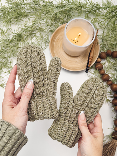 Ravelry: Winter Wheat Stitch™ Flat Mittens pattern by Briana K Designs