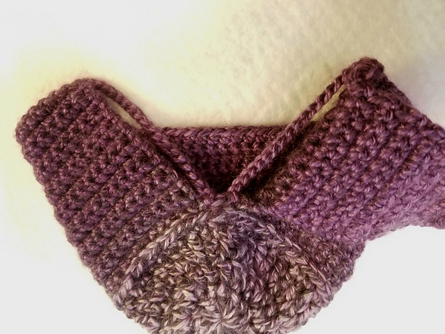 Ravelry: Coffee cup cozy with bottom, Mug Hug pattern by l.a.p.crochet ...