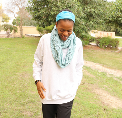 Ravelry: Cosea Infinity Scarf pattern by Rose Obom