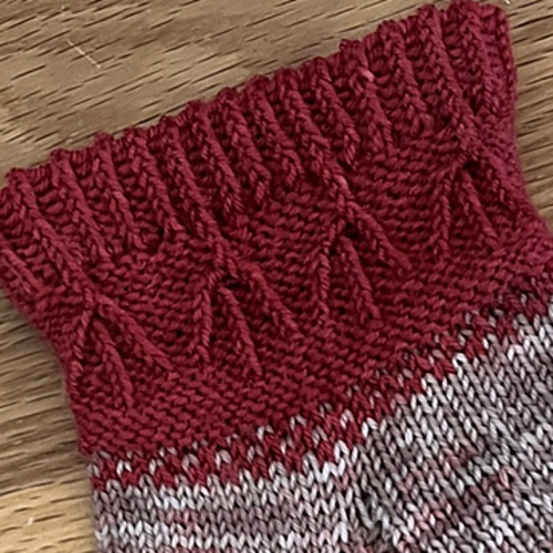 Ravelry: Rockin' Robin Socks pattern by Ellie Jones