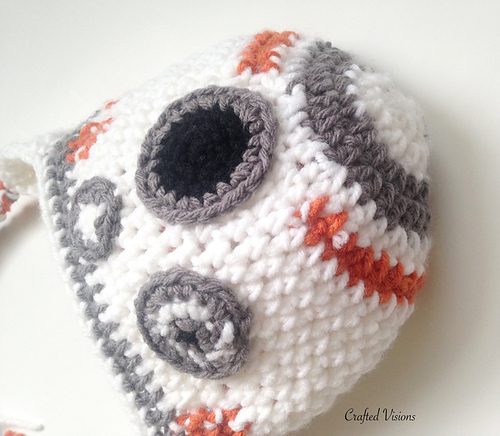 Ravelry: R2D2 Hat pattern by Corey Janssen