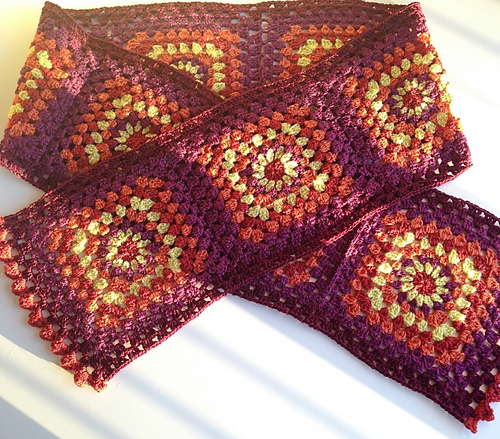 Ravelry: Sammhain Scarf pattern by Crafternoon Treats
