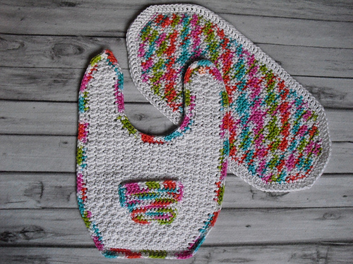Ravelry: Baby-licous Pocket Bib & Burp Cloth pattern by Heather's Craft ...