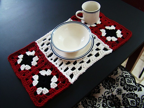 Ravelry: Granny Place Mat pattern by Esther Leavitt