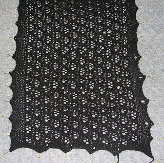 Ravelry: CraftyChaos' Twisted Lace Bubbles Wrap