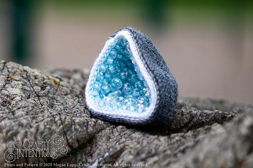 Ravelry: Geodes pattern by Megan Lapp