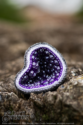 Ravelry: Geodes pattern by Megan Lapp