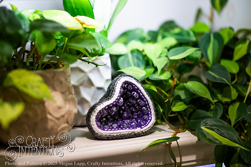 Ravelry: Geodes pattern by Megan Lapp